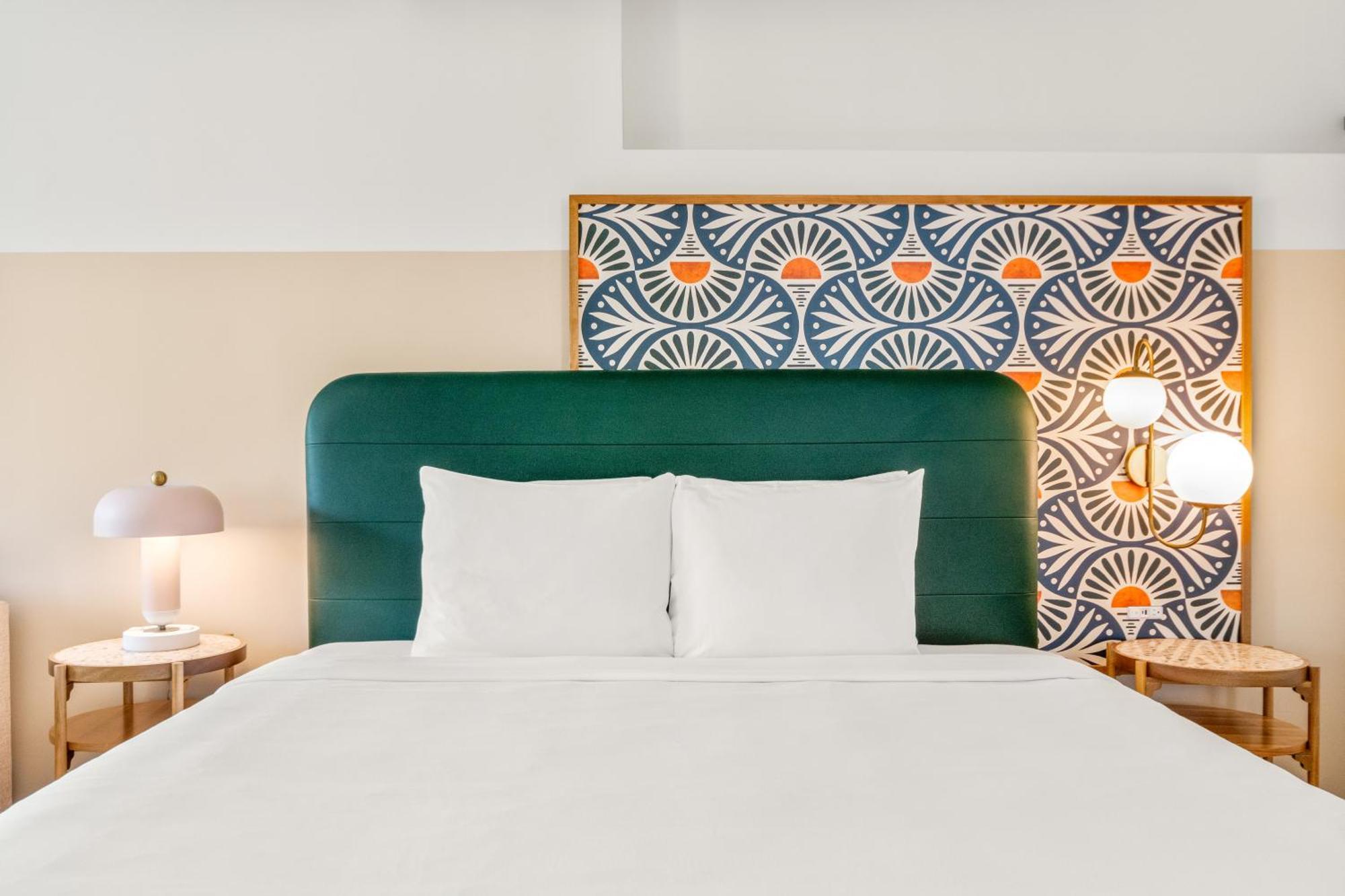 BEACH PLAZA ··· United States ··· Great Deals from $102