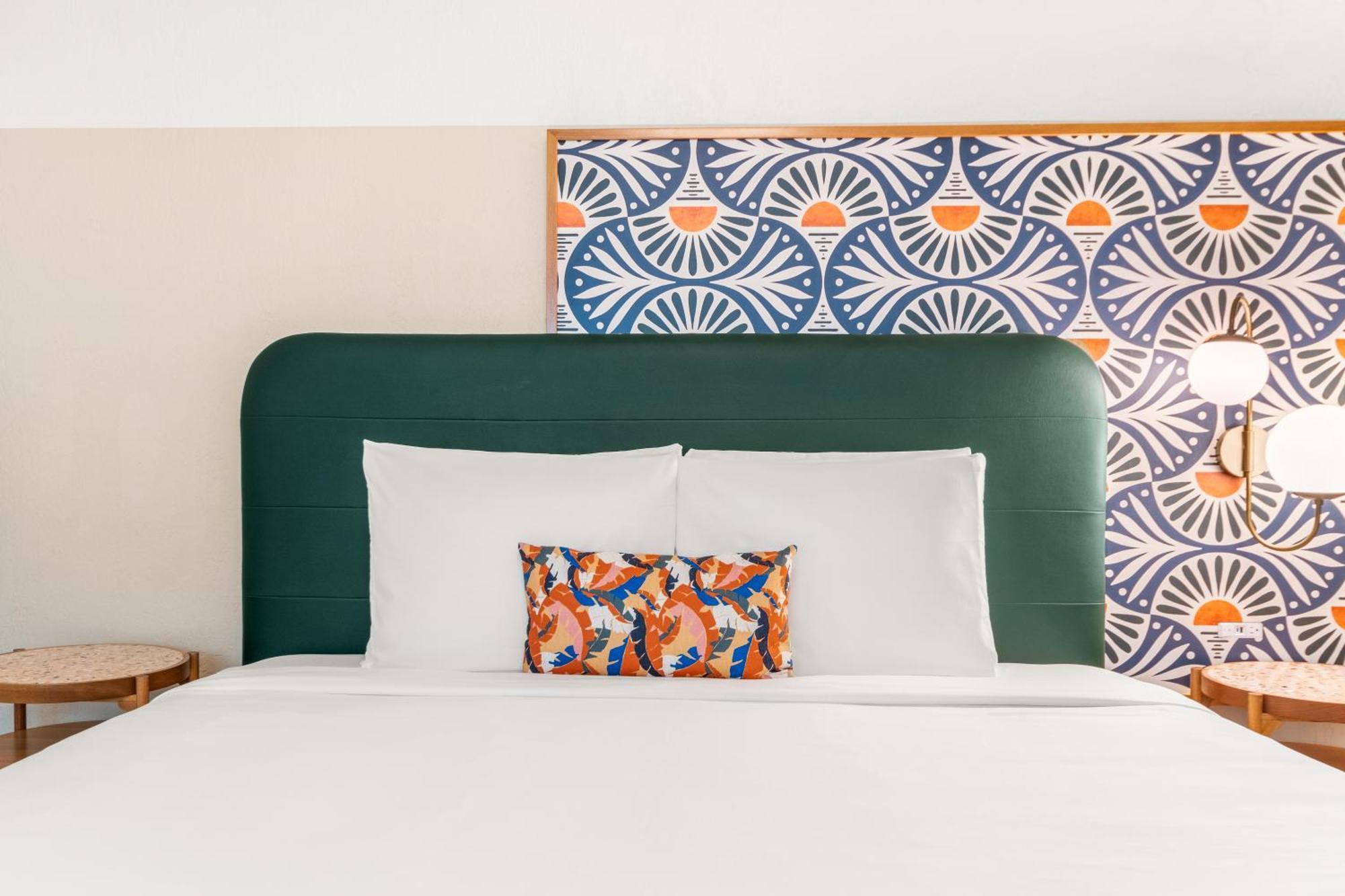 BEACH PLAZA ··· United States ··· Great Deals from $102